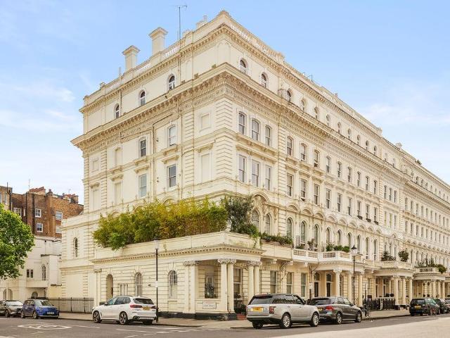 Queens Gate terrace SW7 3 bed penthouse to rent £7,500 pcm £1,731 pw