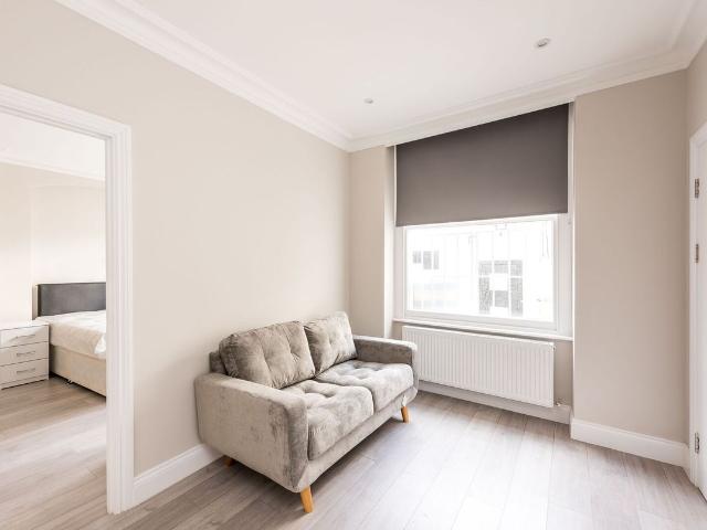 Queen's Gate Terrace, South Kensington, London SW7, 2 bed flat to rent, £3,250 pcm | PrimeLocation