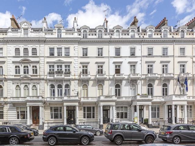 Queens Gate Terrace, South Kensington SW7, 2 bed flat to rent, £3,987 pcm | PrimeLocation