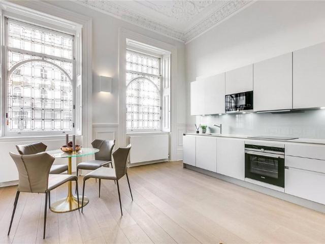 Queens Gate Terrace, South. 1 bed flat to rent £5,000 pcm £1,154 pw