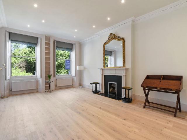 Queens Gate Gardens, South Kensington, London SW7, 3 bed flat to rent, £6,500 pcm | PrimeLocation