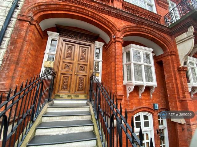 Queen's Gate, South Kensington, SW7 1 bed flat to rent £2,925 pcm £675 pw