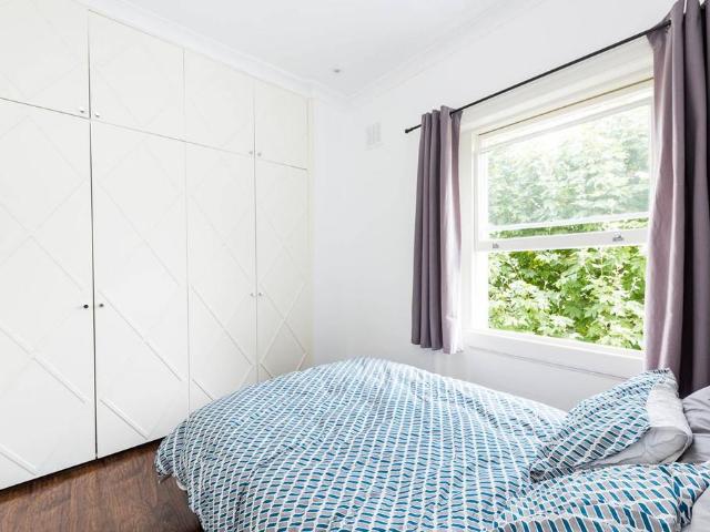 Queens Gate, South Kensington. 1 bed flat to rent £4,767 pcm £1,100 pw