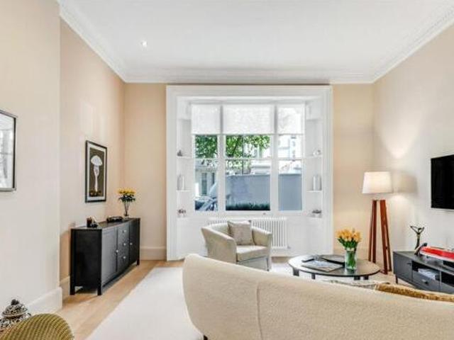 Queens Gate, South Kensington, 2 Bedroom Apartment