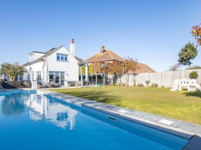 Queens Gardens, Hunstanton, 4 Bedroom Detached