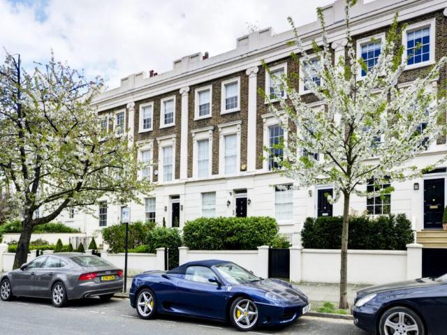 Queens Grove, London, NW8 4 bed terraced house to rent £9,967 pcm £2,300 pw