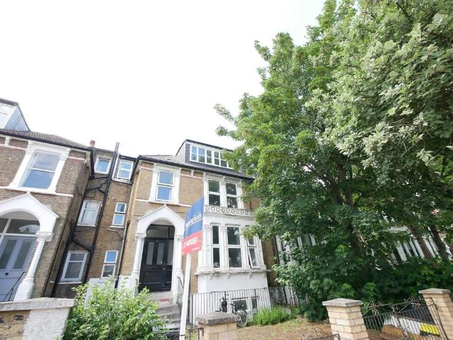 Queens Drive, Finsbury Park N4, 3 bed flat to rent, £3,200 pcm | PrimeLocation