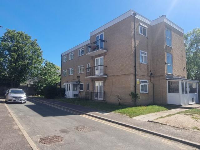 Queens Drive, Leyton E10, 2 bed flat to rent, £1,775 pcm | PrimeLocation