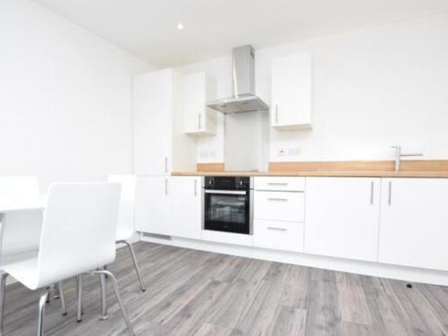 Queens House, Queen St, 2 Bedroom Apartment
