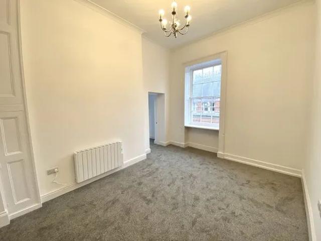 Queens Head Court, Newark, NG24