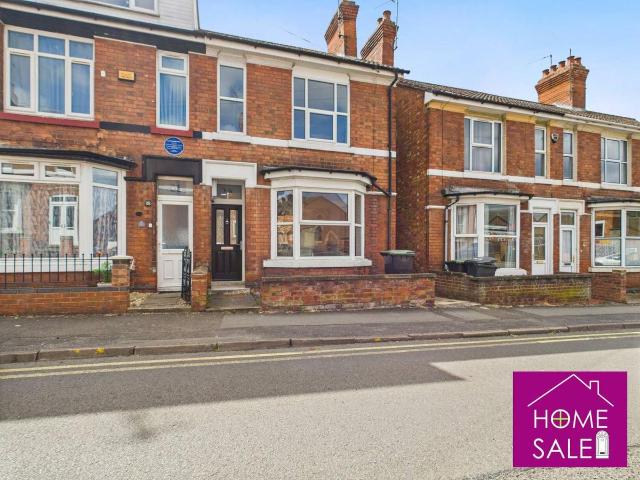 Queens Street, Rushden NN10, 3 bed semi detached house to rent, £1,200 pcm | PrimeLocation