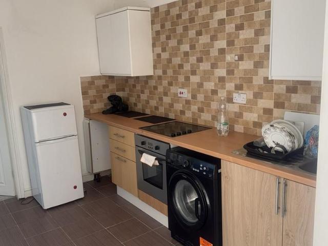 Queens Parade Sea Front, Sunderland SR6, 2 bed flat to rent, £800 pcm | PrimeLocation