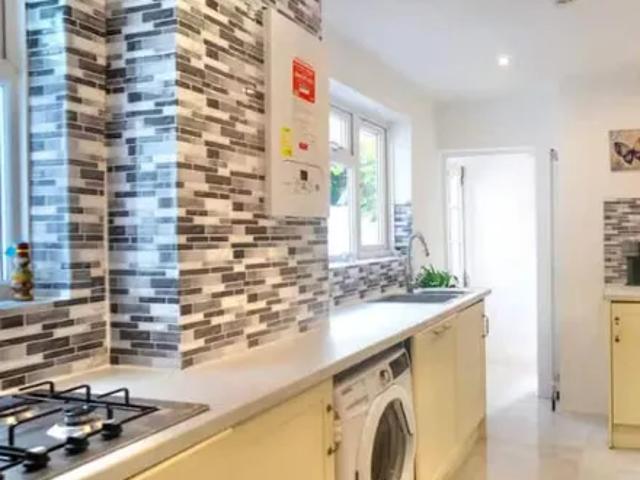 Queen's Park, W10 4RT, United Kingdom | 4 bed house for rent #165042369 | Rentberry