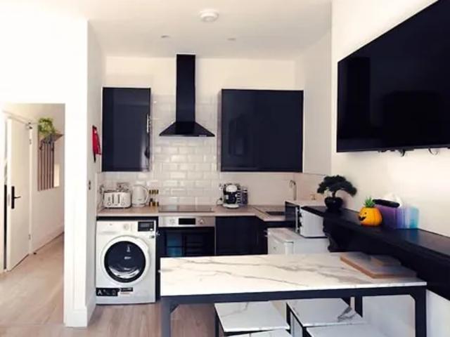 Queen's Park, W9 3QH, United Kingdom | 3 bed apartment for rent #110372408 | Rentberry