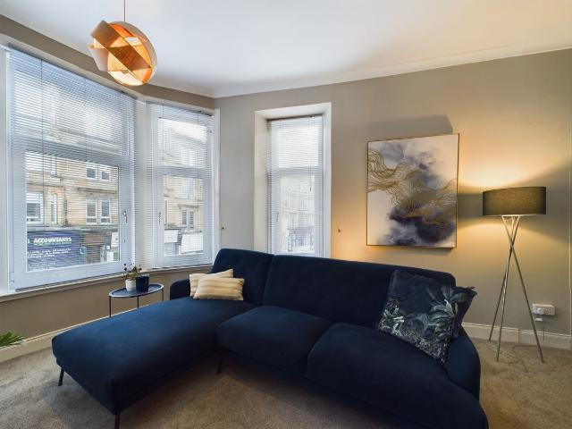 Queens Park, Pollokshaws Road, Shawlands, Glasgow G41, 1 bed flat to rent, £1,000 pcm | PrimeLocation