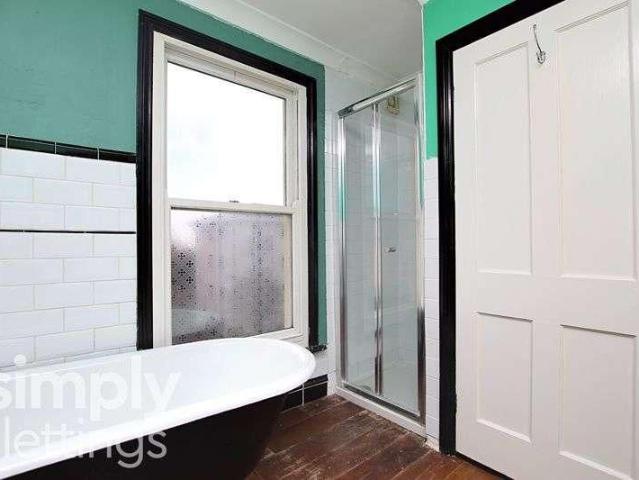 Queens Park Road, Brighton, BN2