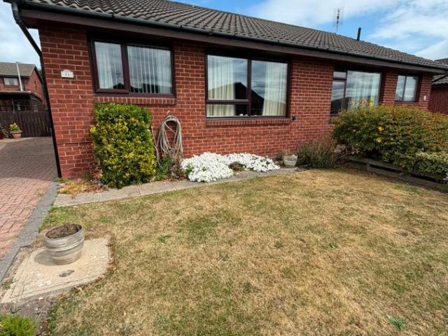 Queen's Place, Dunbar EH42, 2 bed semi detached bungalow to rent, £1,000 pcm | PrimeLocation
