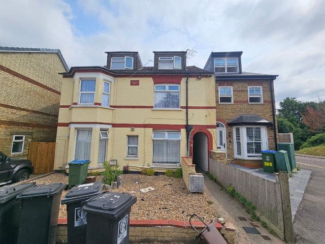 Queens Road, Watford WD17, 1 bed flat to rent, £1,100 pcm | PrimeLocation