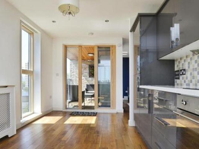 Queens Road West,plaistow, 2 Bedroom Flat