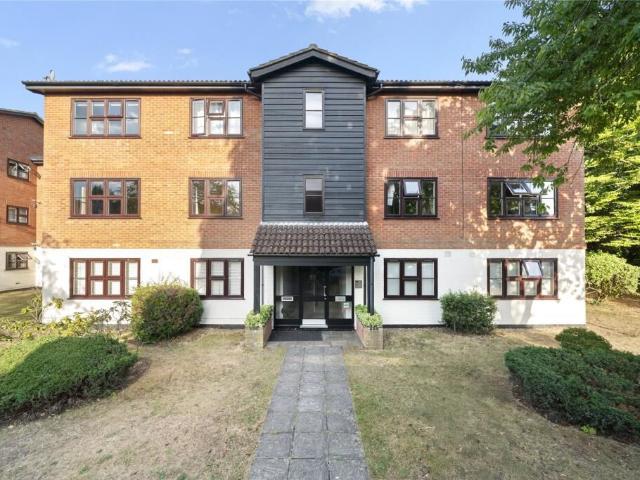Queens Road, Weybridge KT13, 1 bed flat to rent, £1,595 pcm | PrimeLocation