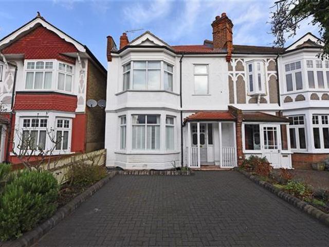 Queens Road, Wimbledon, SW19 1 bed apartment to rent £2,000 pcm £462 pw
