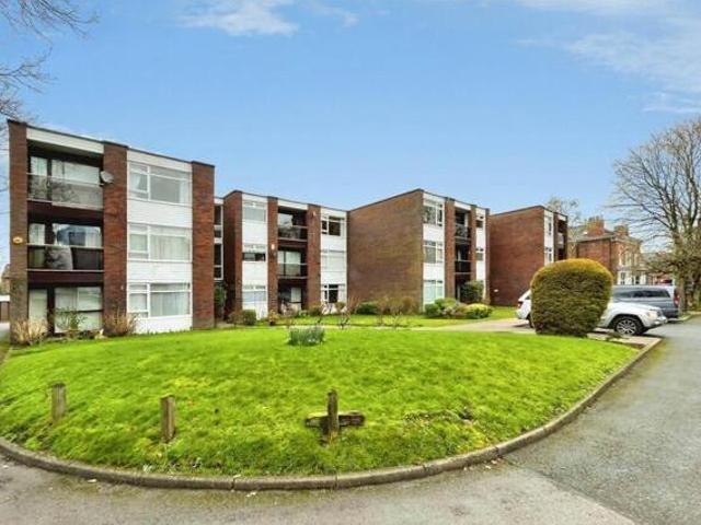 Queens Road, Wilmslow, 2 Bedroom Flat