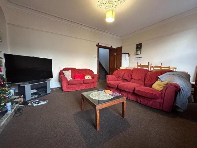 Queens Road, Aberystwyth SY23 8 bed terraced house to rent £3,360 pcm £775 pw