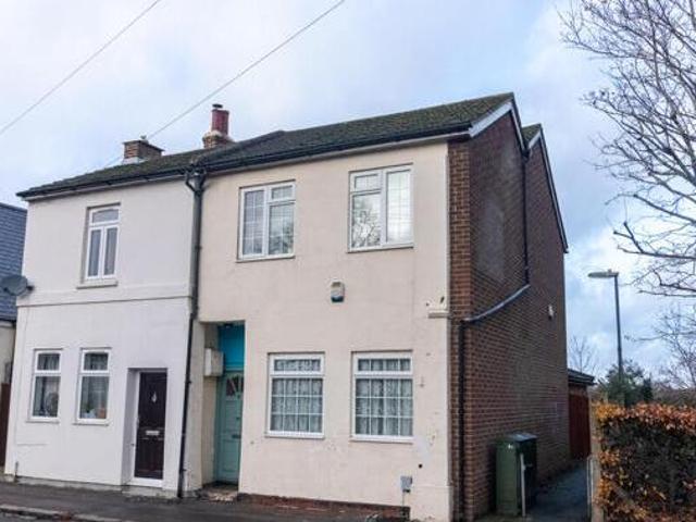 Queens Road, Aldershot, 3 Bedroom Semi detached