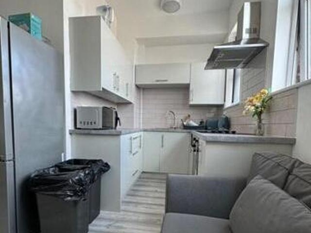 Queens Road, Beeston, 3 Bedroom Flat
