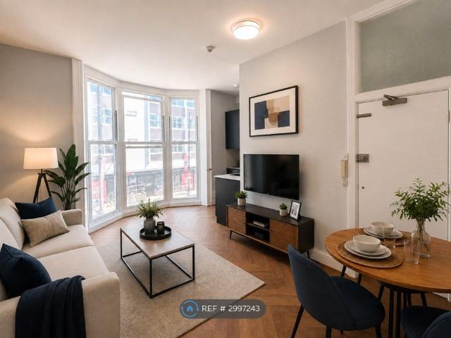 Queens Road, Brighton And Hove BN1, 1 bed flat to rent, £1,350 pcm | PrimeLocation