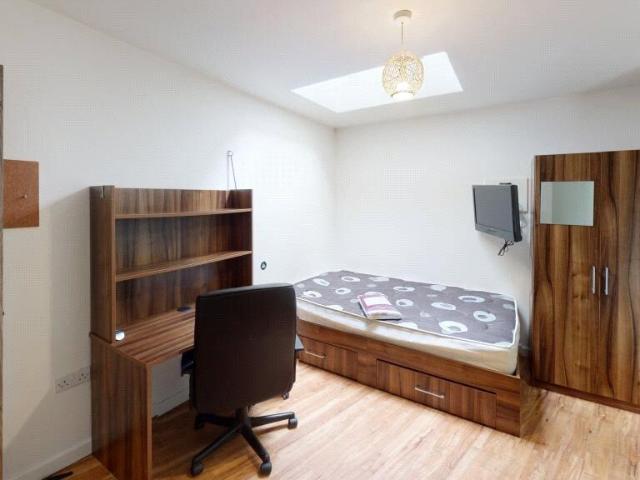 Queens Road, Bristol BS8 6 bed apartment to rent £4,170 pcm £962 pw