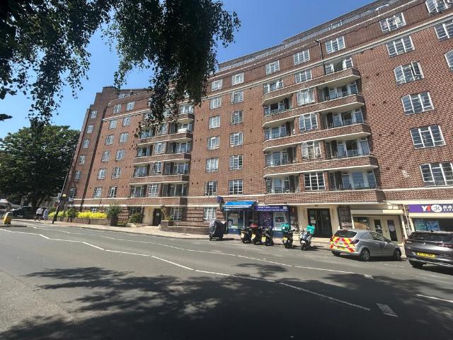 Queens Road, Bristol, BS8 3 bed flat to rent £2,100 pcm £485 pw