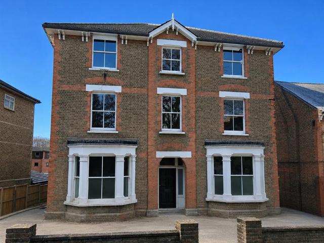 Queens Road, Canary House CM14, London