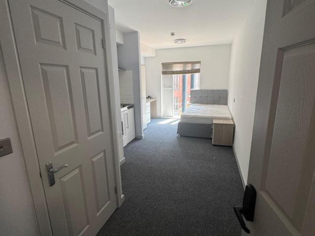 Queens Road, Coventry CV1, Studio to rent, £730 pcm | PrimeLocation