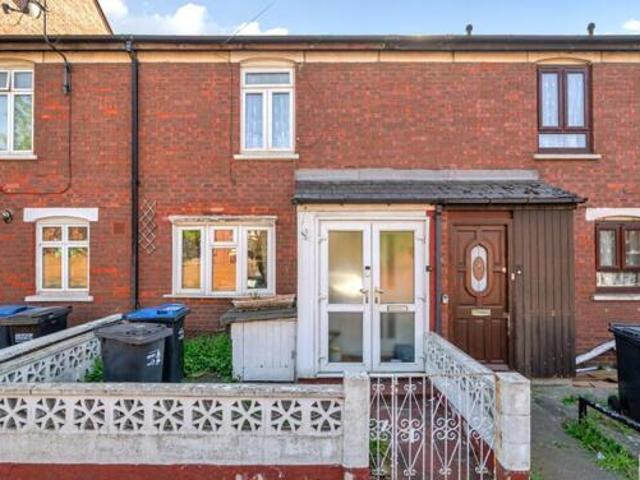 Queens Road, Croydon, 4 Bedroom House