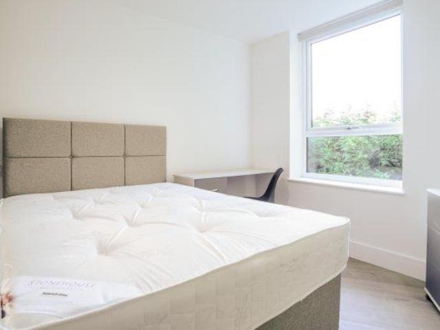 Queens Road East, Nottingham, Nottinghamshire NG9, 6 bed shared accommodation to rent, £758 pppm | PrimeLocation