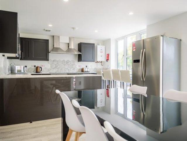 Queens Road East, Nottingham, Nottinghamshire NG9, 8 bed shared accommodation to rent, £758 pppm | PrimeLocation