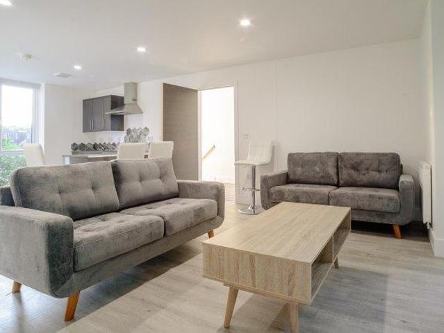 Queens Road East 5 bed house share to rent £3,790 pcm £875 pw