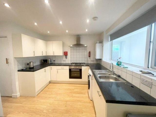 Queens Road East 6 bed house share to rent £3,264 pcm £753 pw