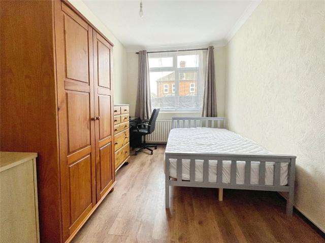 Queens Road, Egham, Surrey TW20, Room to rent, £775 pcm | PrimeLocation
