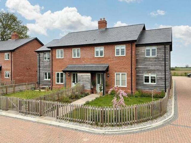 Queens Road, Erwarton, 3 Bedroom Semi detached