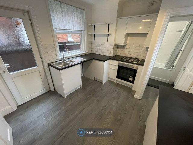 Queens Road, Fareham PO16, 1 bed flat to rent, £950 pcm | PrimeLocation