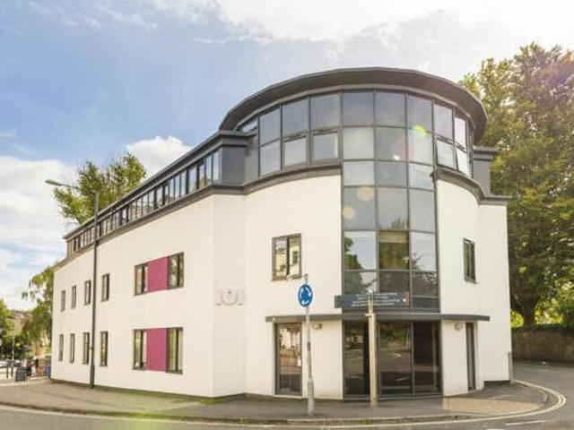Queens Road flat, Clifton, 6 Bedroom Apartment