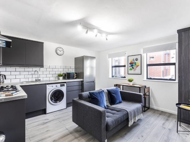 Queens Road, Leeds LS6, 2 bed shared accommodation to rent, £758 pppm | PrimeLocation