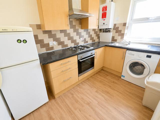 Queens Road, London E17, 1 bed flat to rent, £1,500 pcm | PrimeLocation