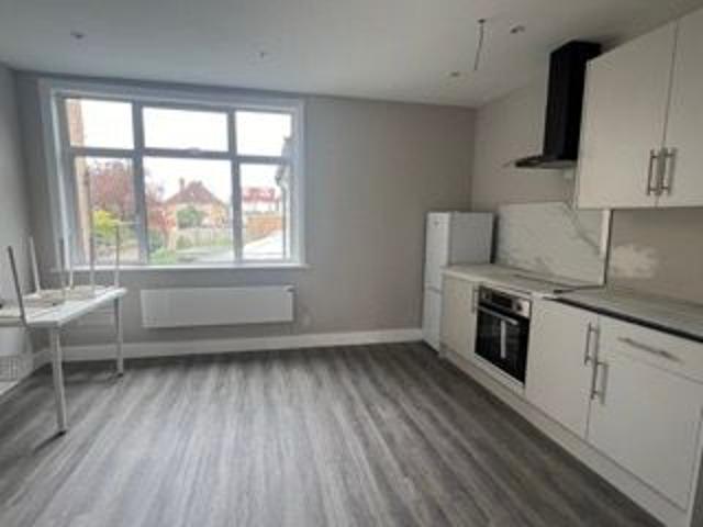 Queens Road, London NW4, 1 bed flat to rent, £1,650 pcm | PrimeLocation