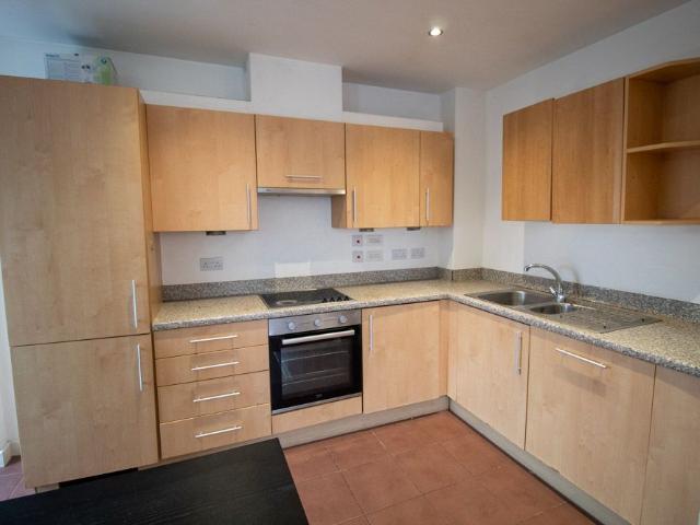 Queens Road, Nottingham NG2, 2 bed flat to rent, £950 pcm | PrimeLocation