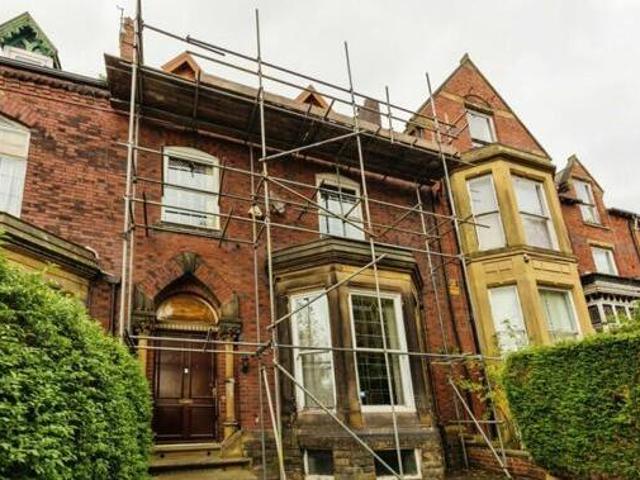 Queens Road, Oldham, 7 Bedroom Terraced