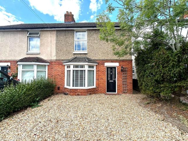 Queens Road, Petersfield, Hampshire GU32, 3 bed semi detached house to rent, £1,850 pcm | PrimeLocation