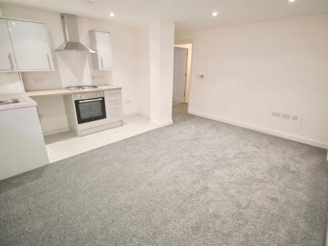 Queens Road, Portsmouth PO2, 1 bed flat to rent, £1,000 pcm | PrimeLocation